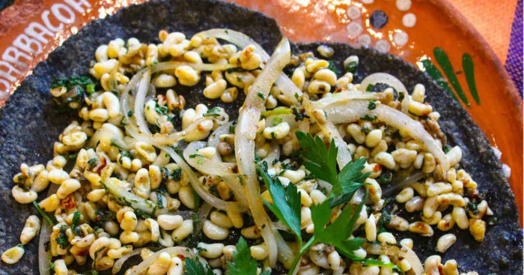 6 datos interesantes de los escamoles o el guiso de hormiga; platillo ...